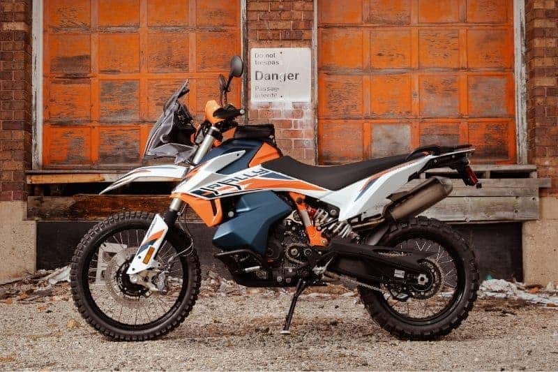 150cc Vs. 200cc Motorcycles (Which One Is Right For You)